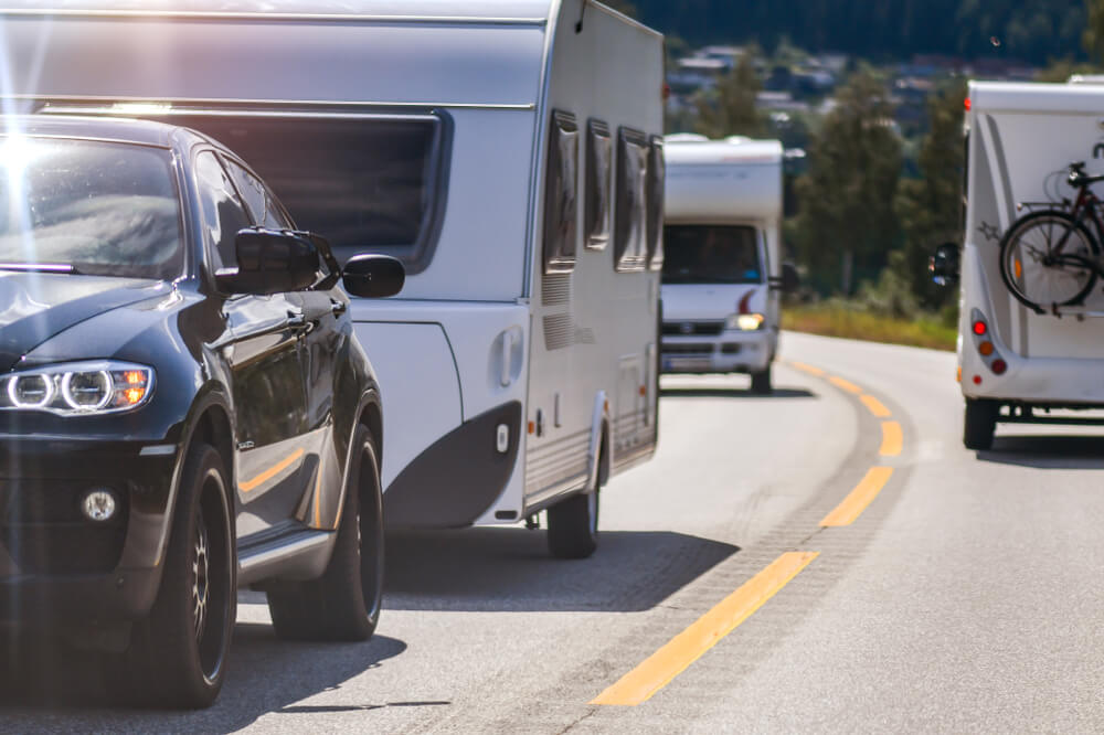 Mengenal Lebih Dekat Apa Itu Mobil Caravan Mengenal Lebih Dekat Apa Itu Mobil Caravan