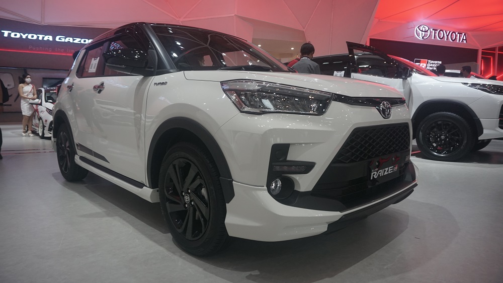 Mengenal Fitur Adaptive Cruise Control pada Toyota Raize