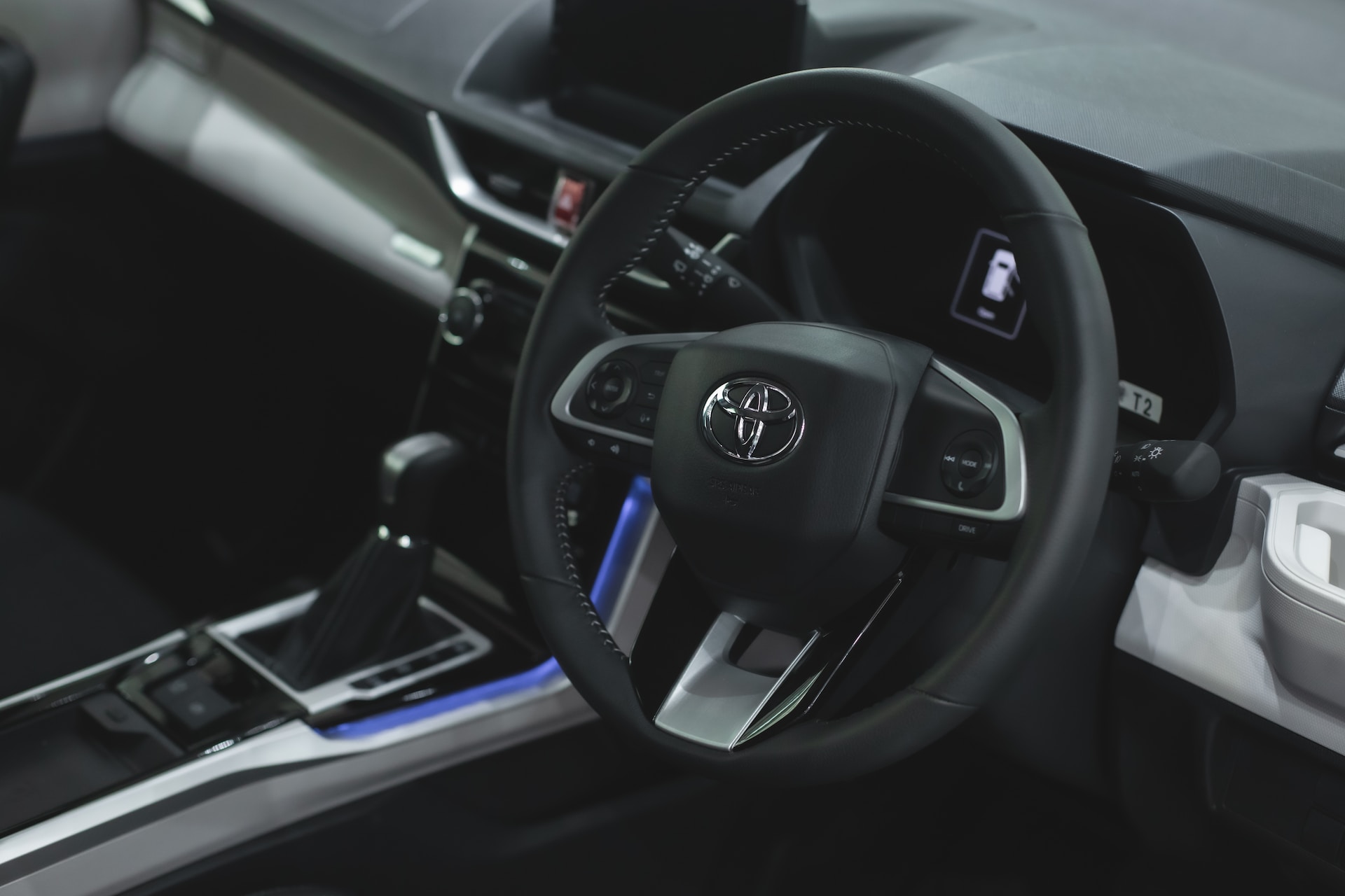 Mengulas Keunggulan Transmisi Manual pada Toyota Raize