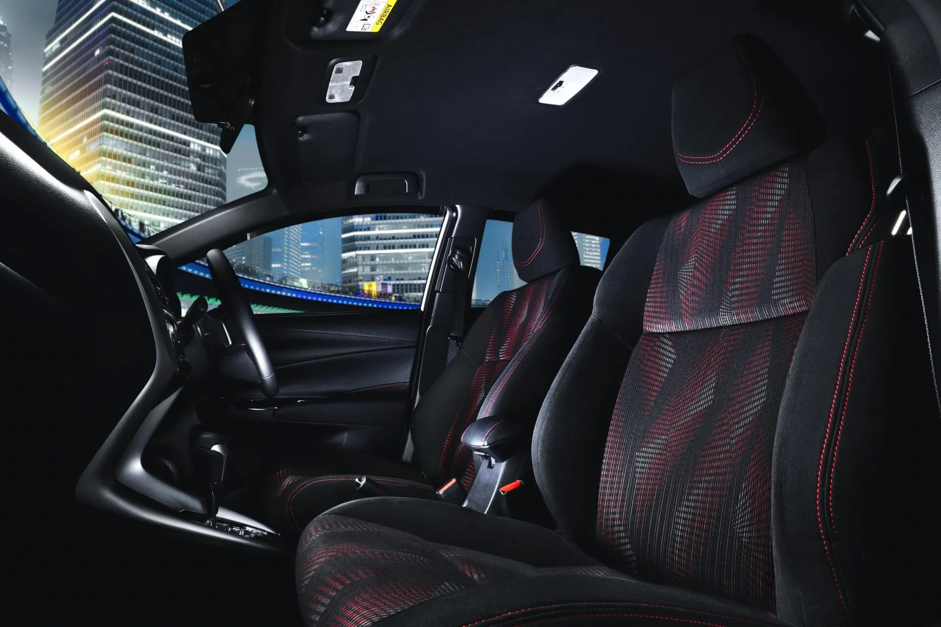 Mengulas Mobil Toyota New Yaris Varian G CVT