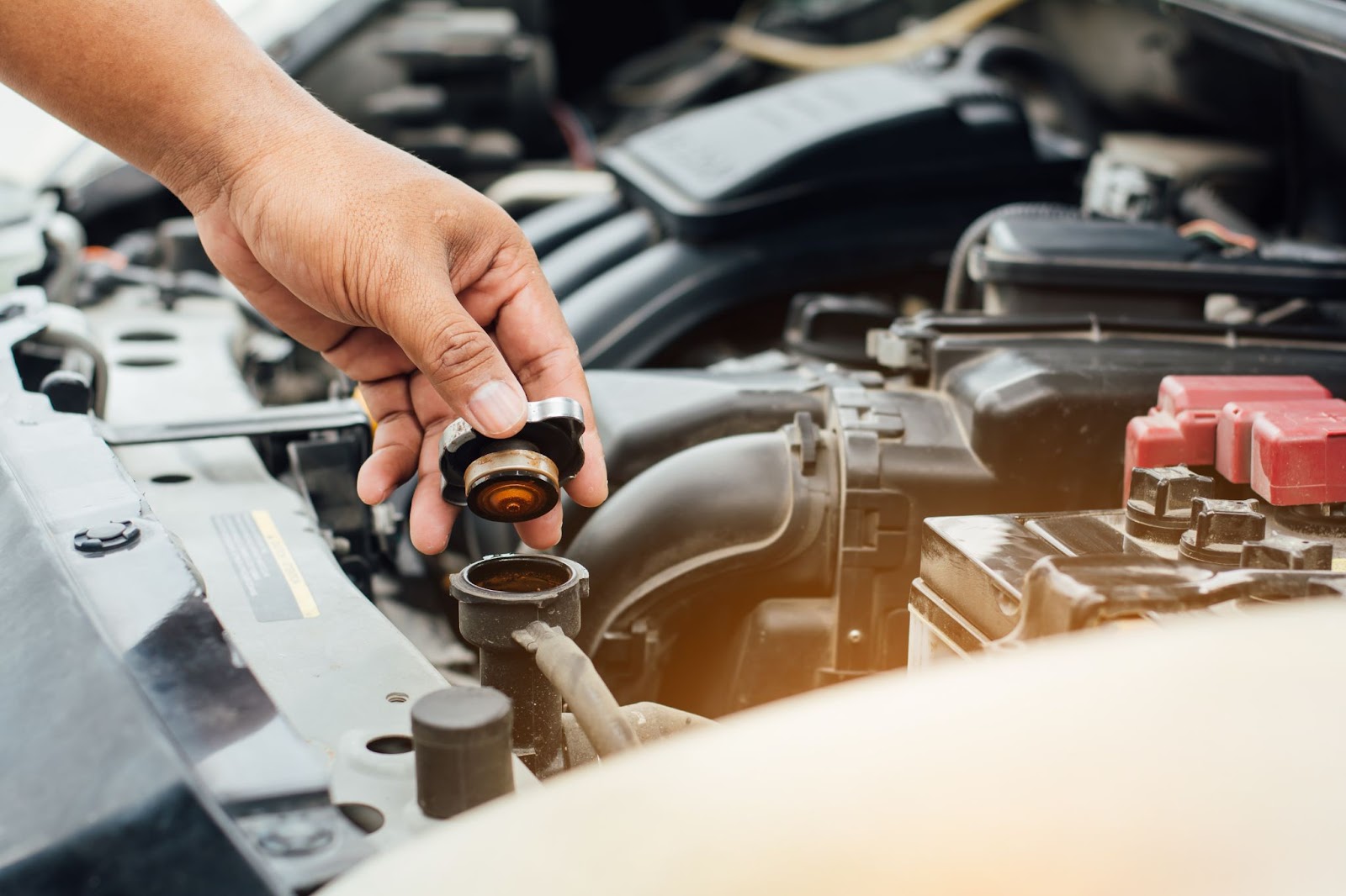 Mengapa Air Radiator Penting? Fakta yang Harus Kamu Ketahui!