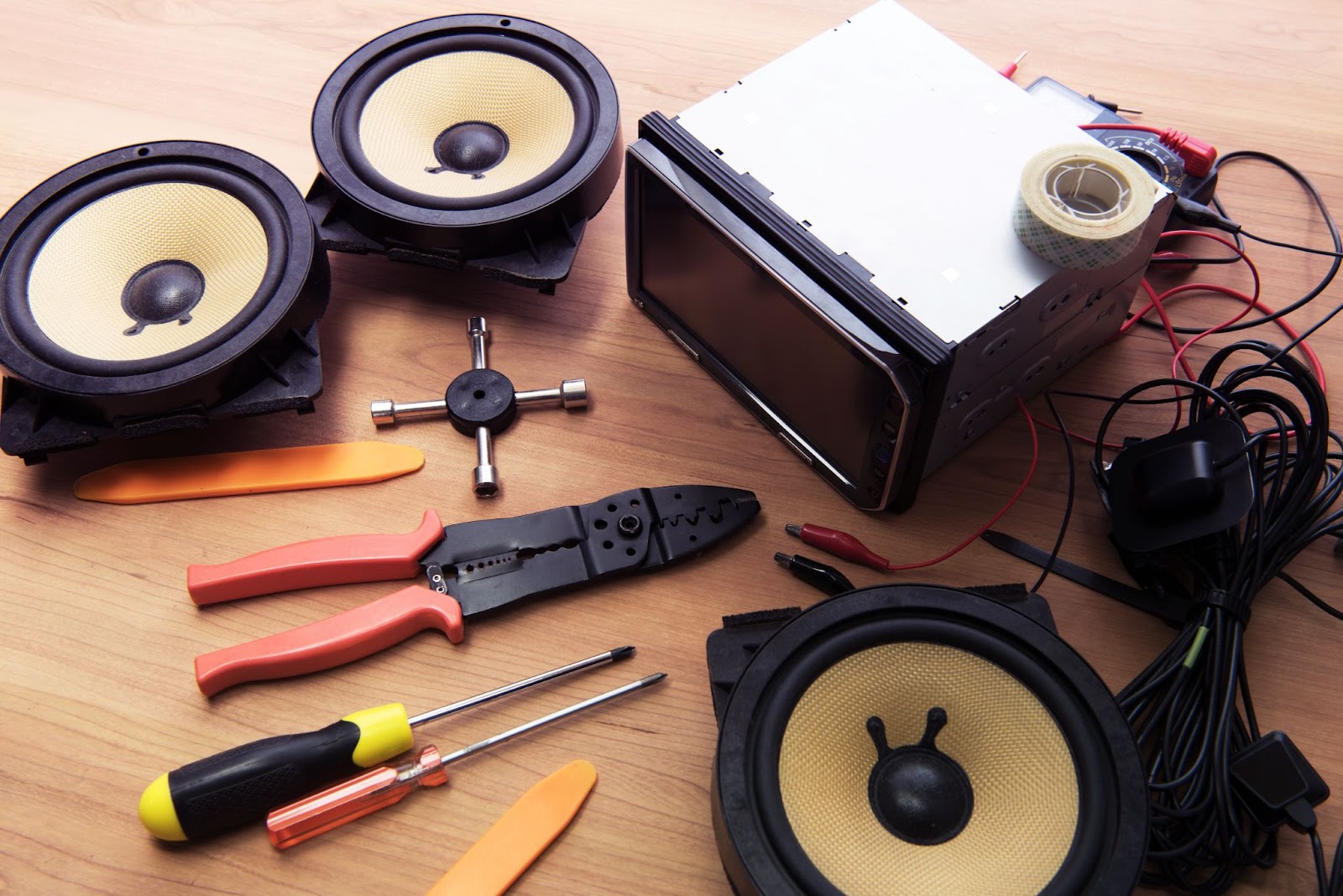 Rekomendasi Pemasangan Tweeter Speaker Mobil Avanza Bekas