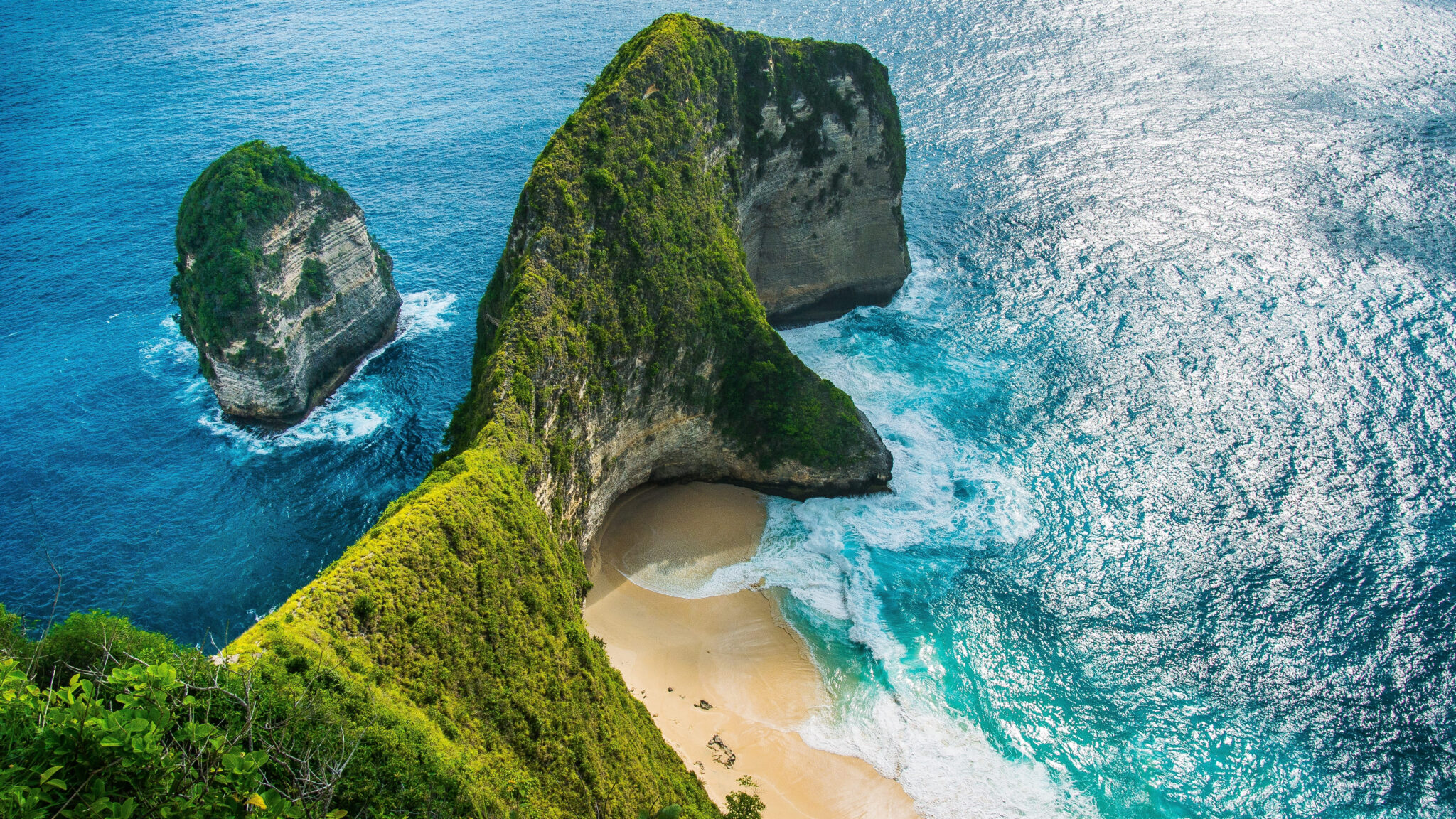 17 Rekomendasi Wisata Pantai Terbaik di Indonesia