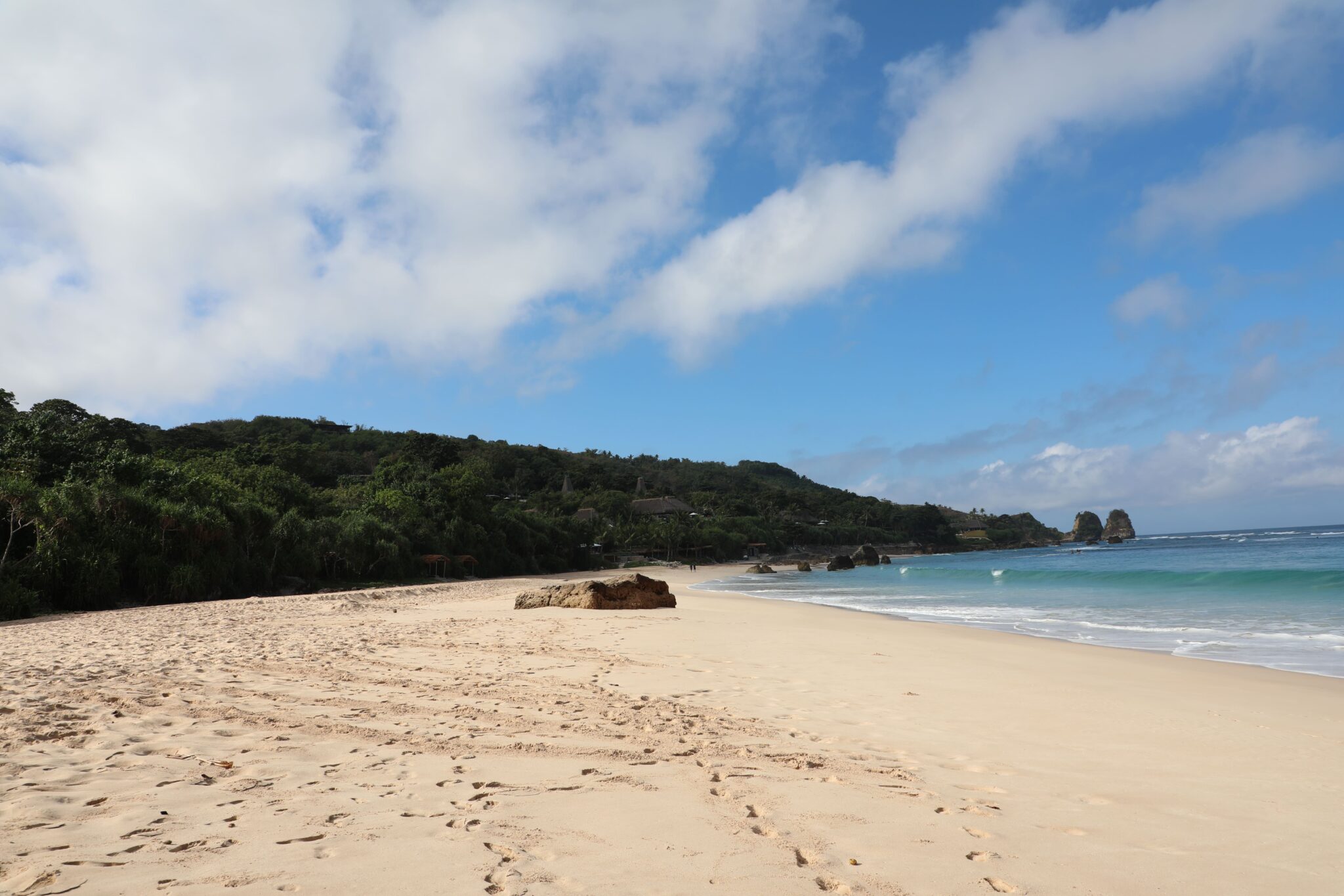 17 Rekomendasi Wisata Pantai Terbaik di Indonesia