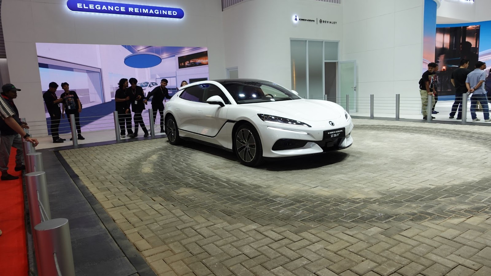 Denza Z9 GT PHEV SUV Sport Hybrid Berperforma Premium dan Stylish