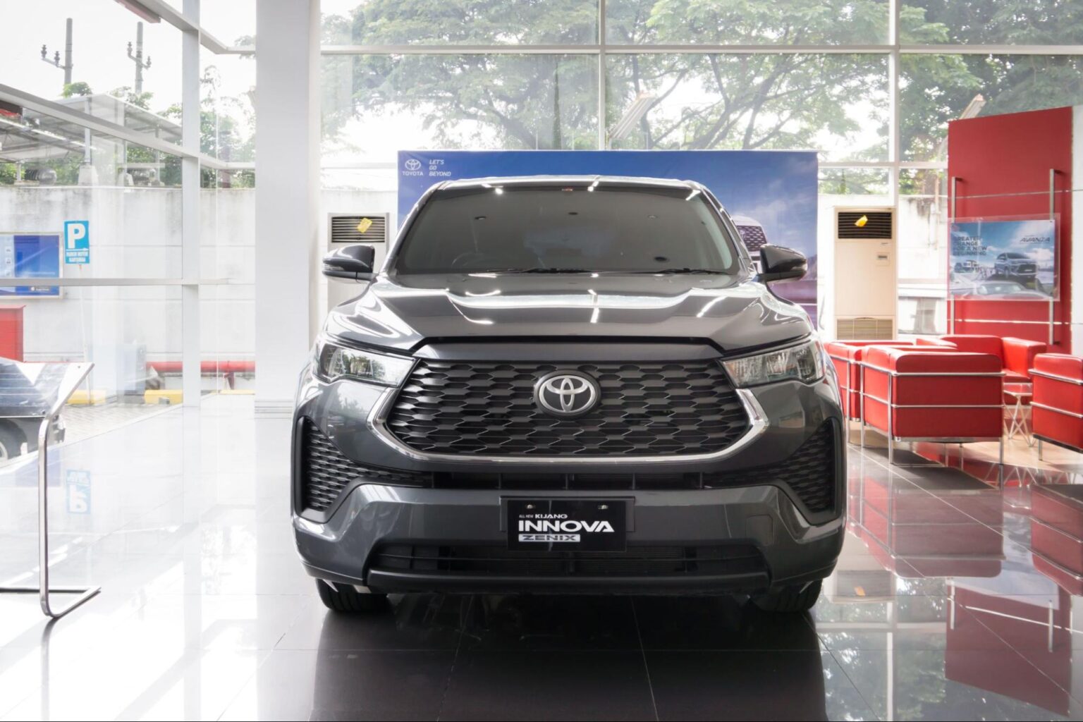 Review Lengkap Innova Zenix: Spesifikasi, Keunggulan, dan Harga OTR