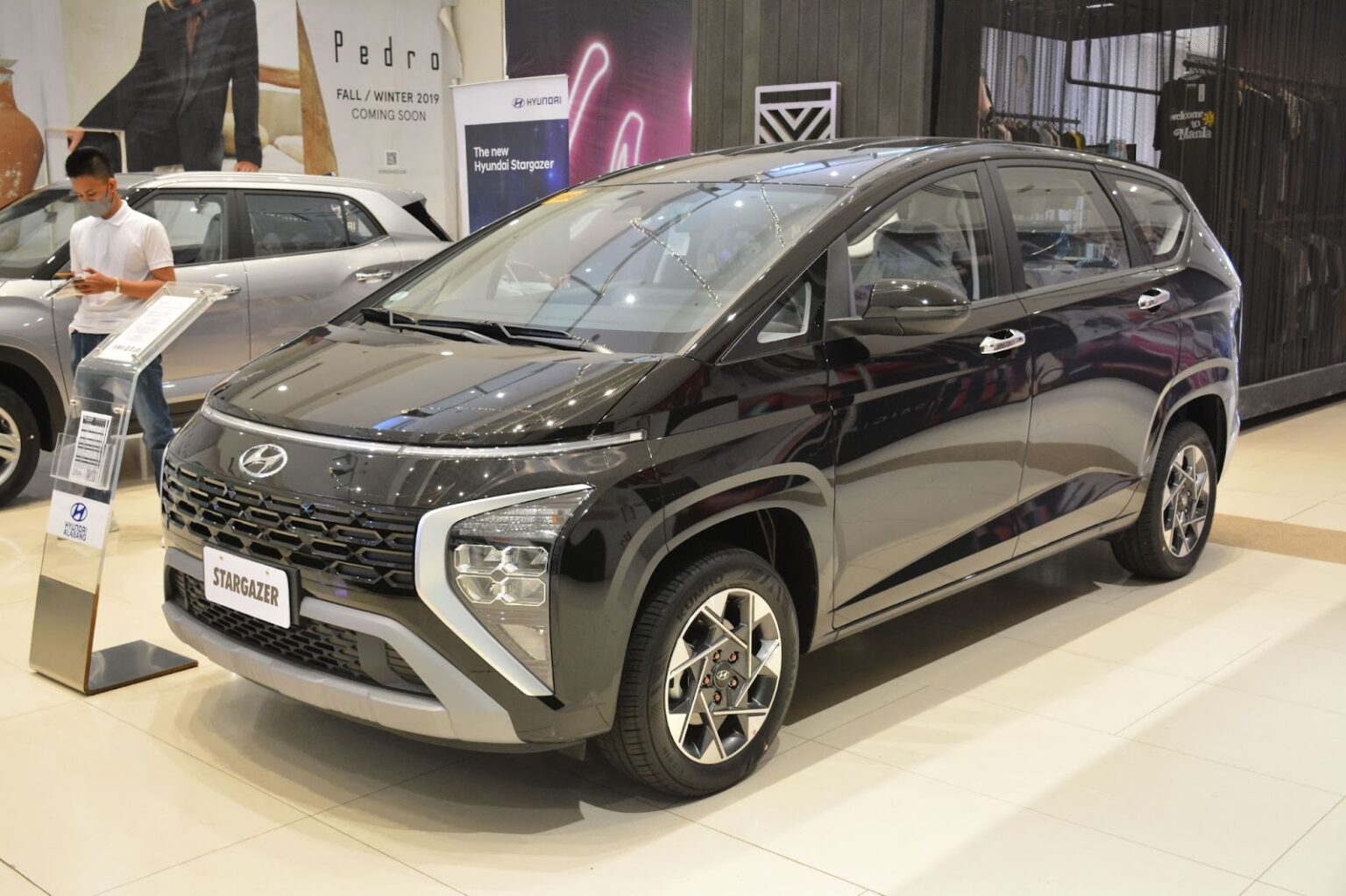 17 Mobil Keluarga Terbaik di 2025, Nyaman, Irit, dan Muat Banyak!