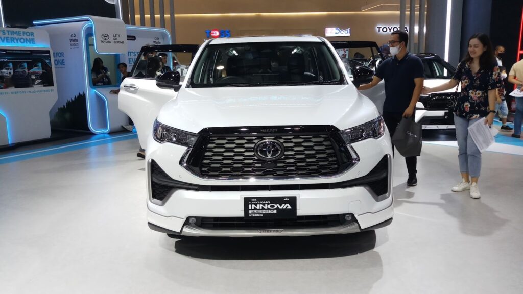 17 Mobil Keluarga Terbaik di 2025, Nyaman, Irit, dan Muat Banyak!